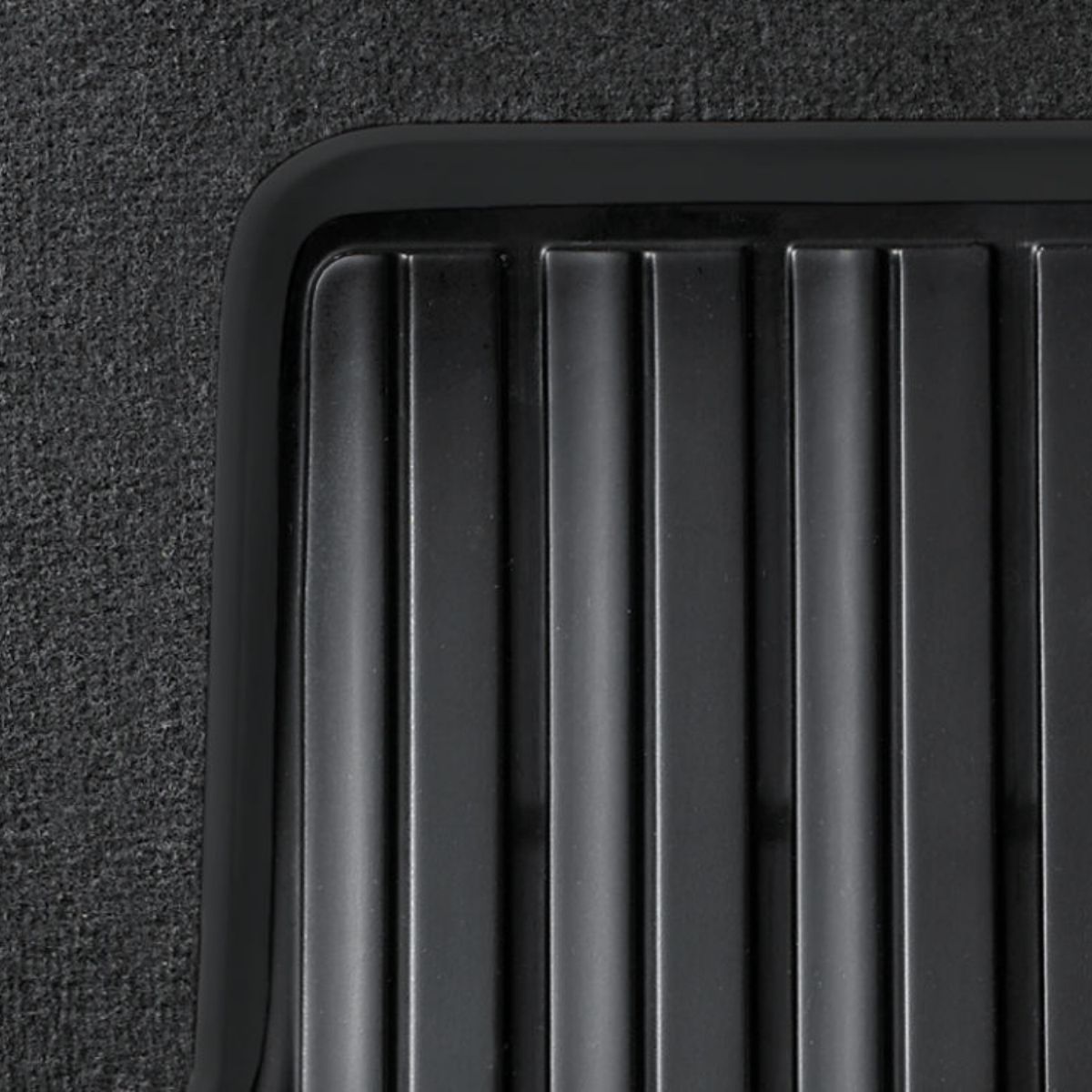 BMW patosnice zadnje gumene 51472219802 | BMW Lifestyle Online Shop